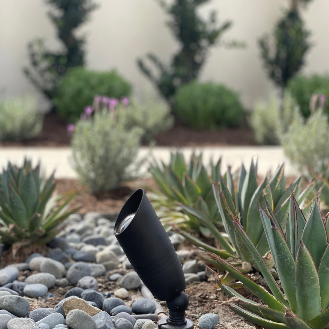 Best Landscape Spotlights | Best Outdoor Spotlight – Pampa Lighting LLC